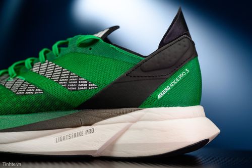 Đánh giá nhanh Adidas Adizero Pro 3: "Siêu giày" chạy bộ êm ái, vững chãi