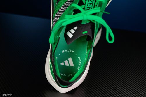 Đánh giá nhanh Adidas Adizero Pro 3: "Siêu giày" chạy bộ êm ái, vững chãi