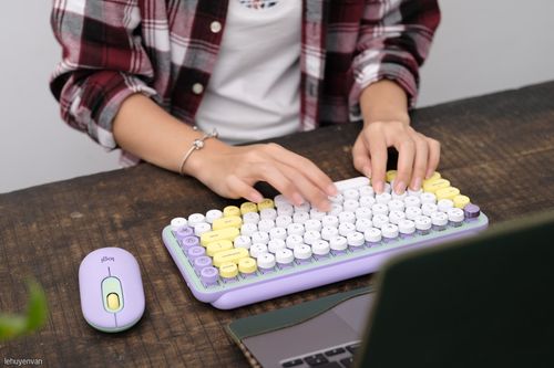 Trên tay Logitech POP Keys và POP Mouse - Chiếc bàn phím và chuột đáng ...