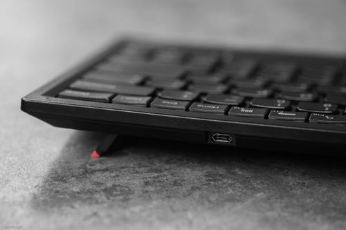 ThinkPad Wired USB with TrackPoint - có gì đặc biệt khiến cái bàn phím ...
