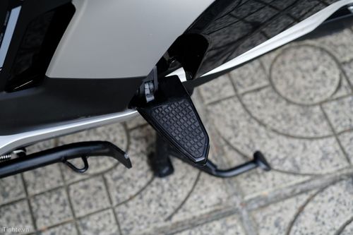 "Trên tay" Zeeho AE8 S+: phanh Brembo, màn hình TFT, phạm vi 100 km, 145 triệu | Viết bởi MinhTriND