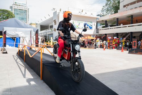 Dat Bike Weaver++ ra mắt: động cơ đặt giữa, sạc nhanh 20' đi 100 km ...